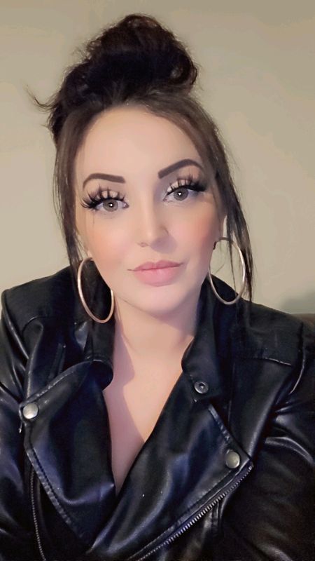 Sabrina Bendall: Hi.. | Kitchener Personals