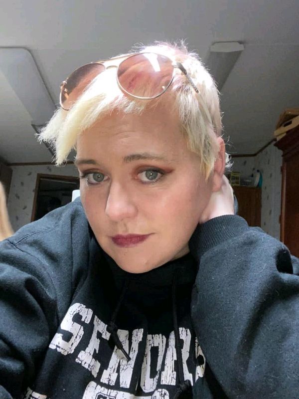 Jamie tracey: Hi.. | New Haven Chat