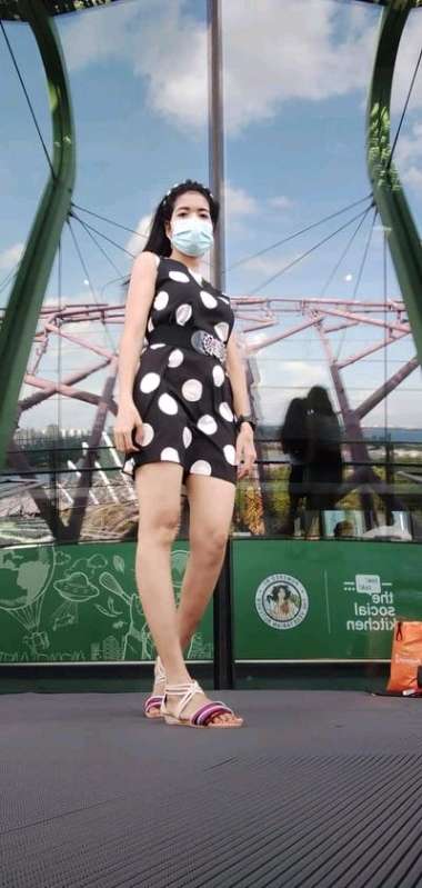 Lydia: Hi.. | Singapore Singles