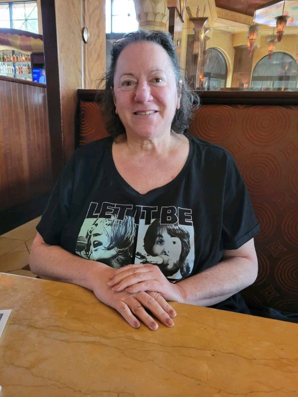 Hazel Eyes: Hi.. | Boulder City Senior Singles