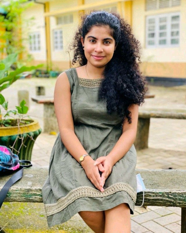 Poonam Patil: Hi.. | Single Women in Pimpri-chinchwad