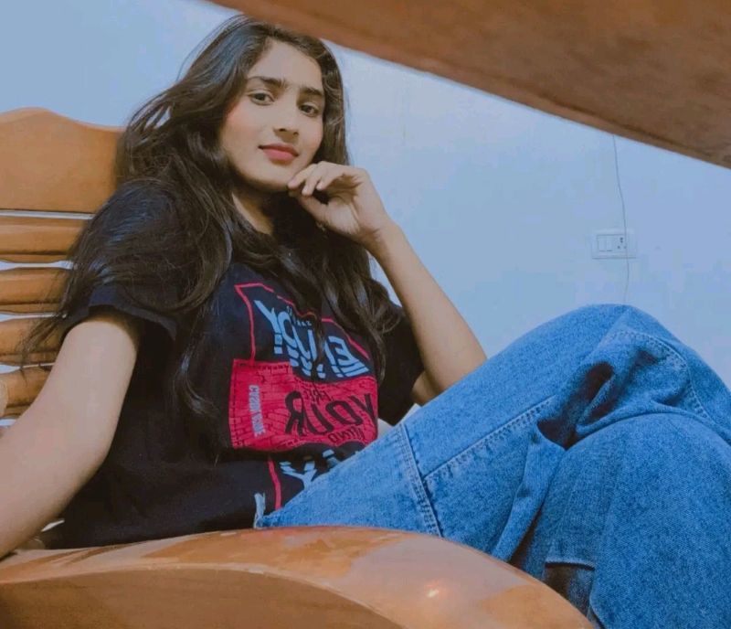 Nikita Nikita: Hi.. | Single Women in New Delhi