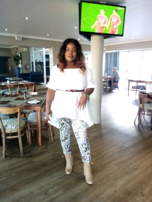 Nombuso Dlamini: Hi.. | Stellenbosch Chat