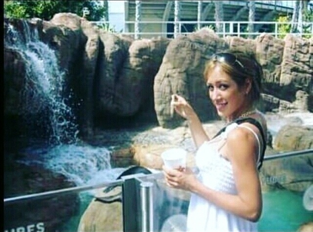 Capri Cavanni: Hi.. | Tyler Dating