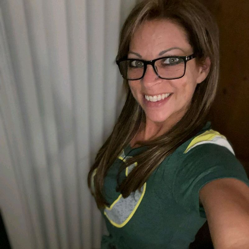 ashley: Hi.. | Single Women in Naperville