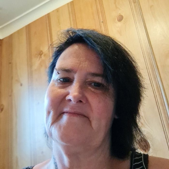 Karen Rayner: Hi.. | Single Senior Women in Corio